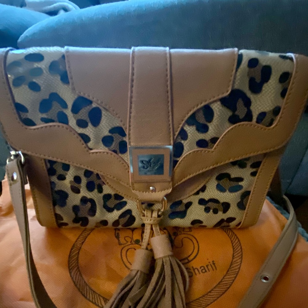 Original By Sharif Adorable Leopard Print Purse. - Gem